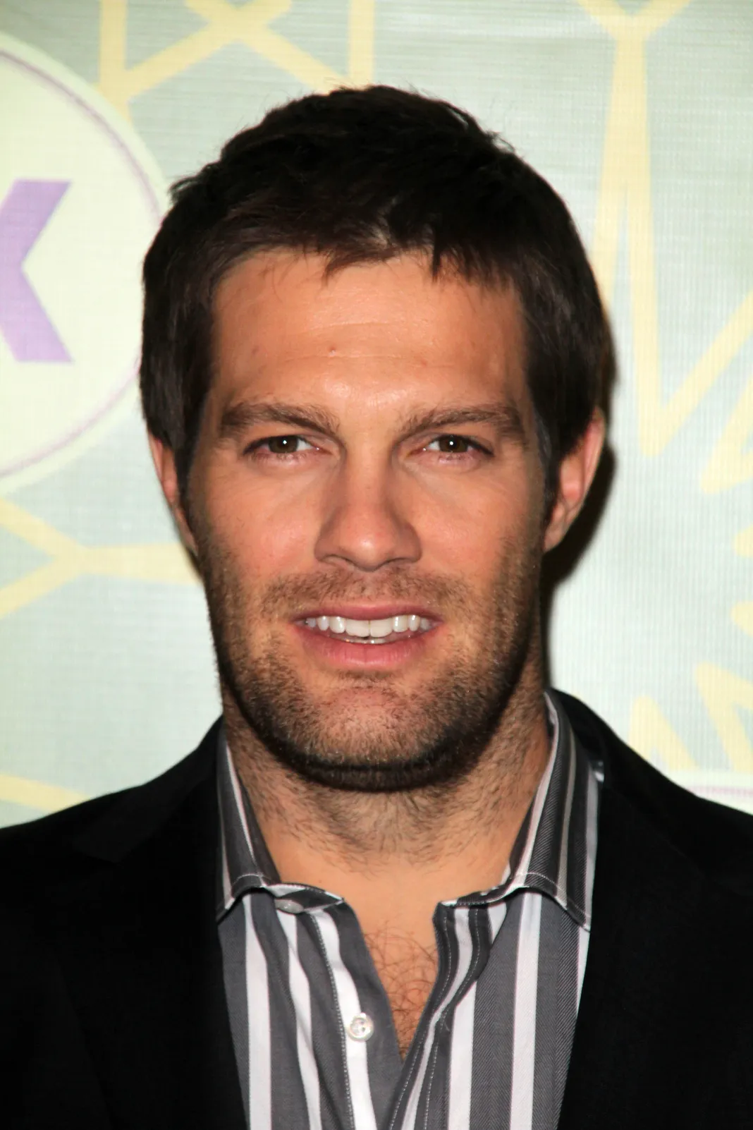 Geoffrey Stults