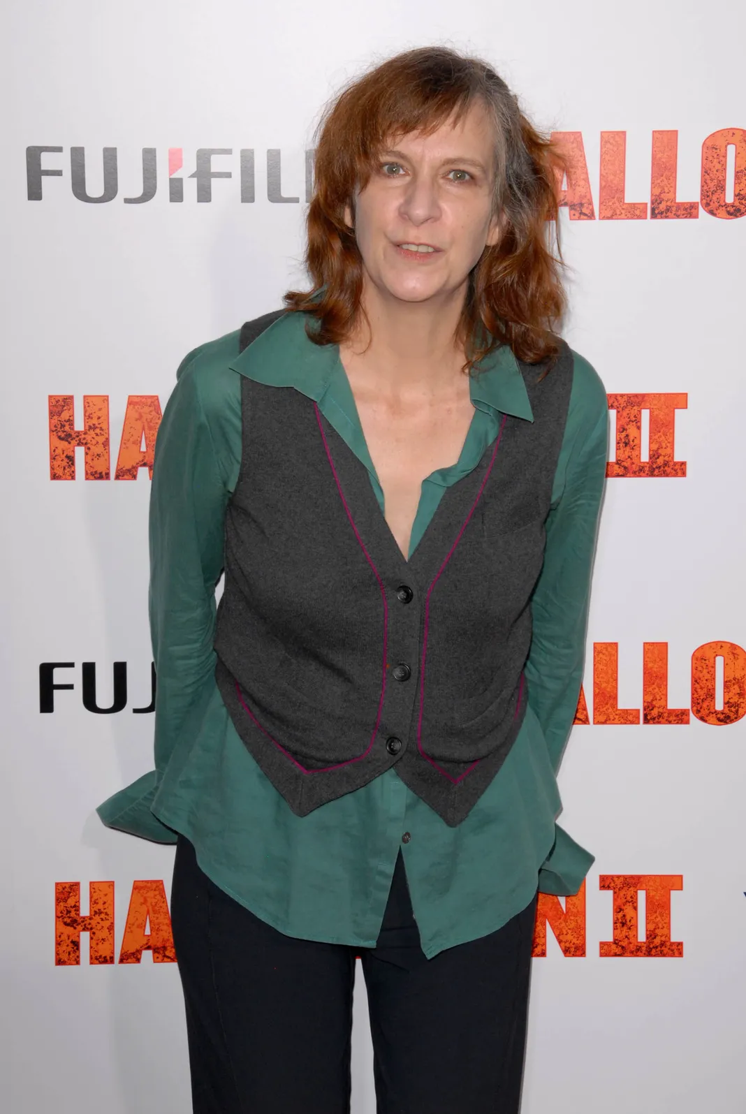 Amanda Plummer Wireless